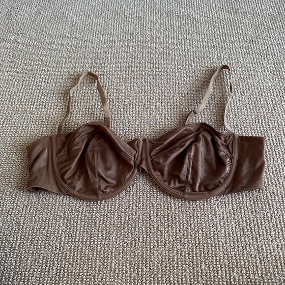 SKIMS | Intimates & Sleepwear | Skims Chai Glissenette Underwire Bra ...